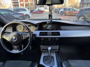 Black BMW 530 2006 in Riga, with an engine capacity of 3.00 L and mileage of 275 thousand km for 3390 €, photo 17 on AUTOMOTO.COM.LV