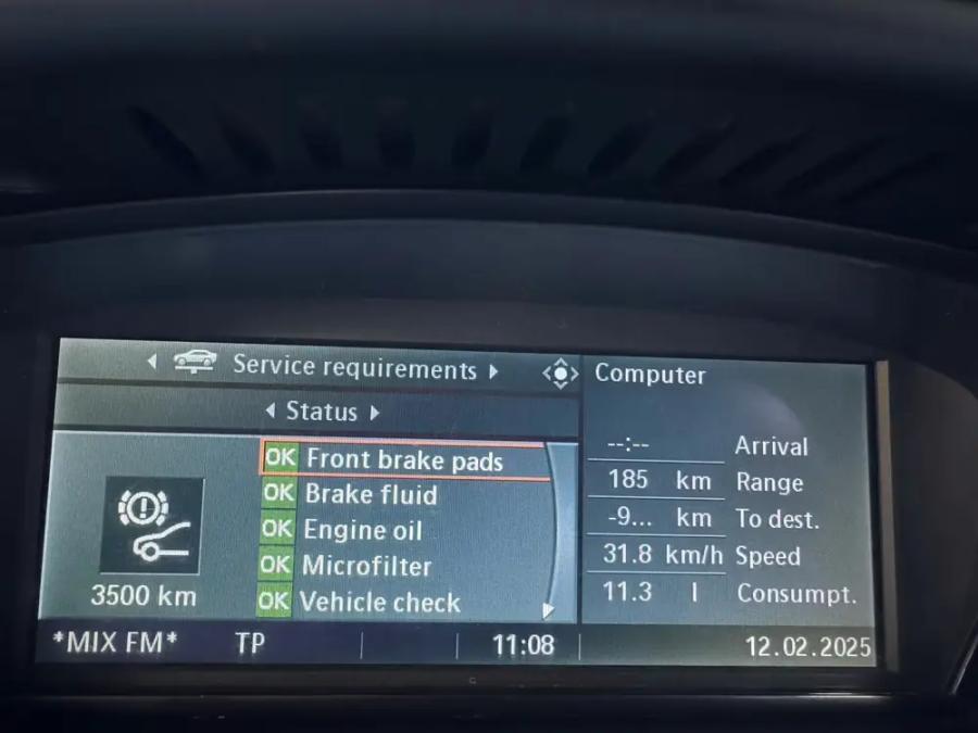 Black BMW 530 2006 in Riga, with an engine capacity of 3.00 L and mileage of 275 thousand km for 3390 €, photo 23 on AUTOMOTO.COM.LV