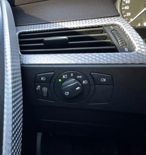 Black BMW 530 2006 in Riga, with an engine capacity of 3.00 L and mileage of 275 thousand km for 3390 €, photo 33 on AUTOMOTO.COM.LV
