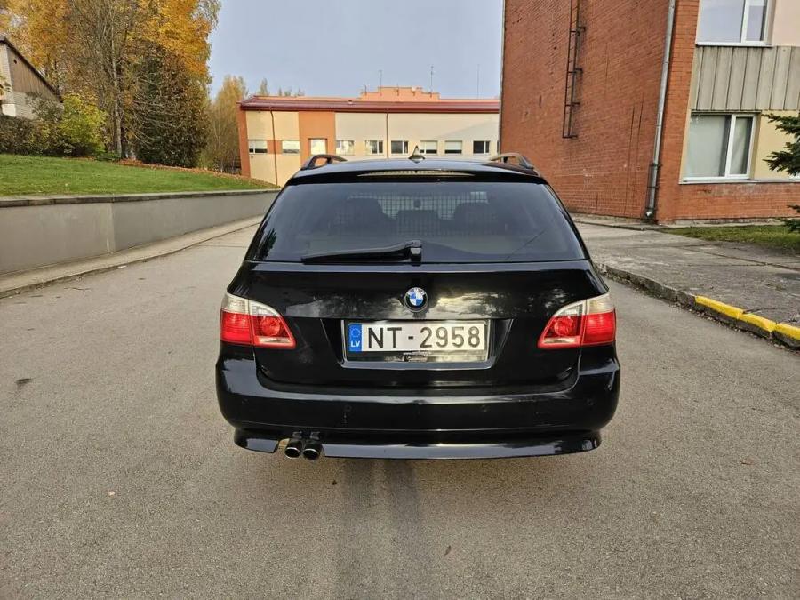 Черный БМВ 530 2006 в Екабпилс, объемом двигателя 3.00 л и пробегом 378 тыс. км за 3590 €, фото 9 на AUTOMOTO.COM.LV
