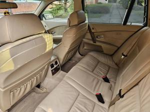 Черный БМВ 530 2006 в Екабпилс, объемом двигателя 3.00 л и пробегом 378 тыс. км за 3590 €, фото 16 на AUTOMOTO.COM.LV