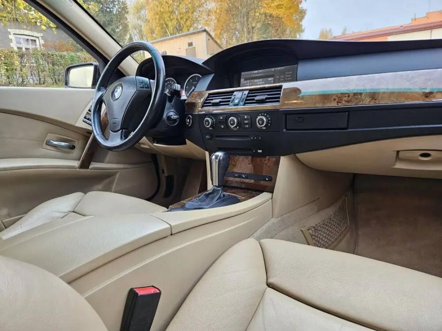 Черный БМВ 530 2006 в Екабпилс, объемом двигателя 3.00 л и пробегом 378 тыс. км за 3590 €, фото 21 на AUTOMOTO.COM.LV