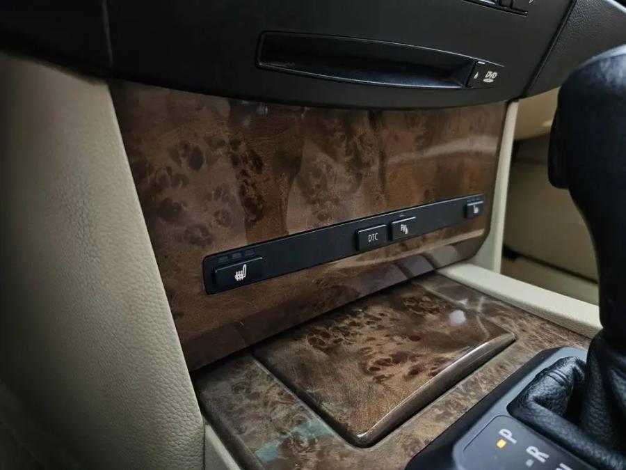 Черный БМВ 530 2006 в Екабпилс, объемом двигателя 3.00 л и пробегом 378 тыс. км за 3590 €, фото 29 на AUTOMOTO.COM.LV
