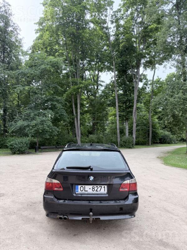 Black BMW 530 2006 in Riga, with an engine capacity of 3.00 L and mileage of 322 thousand km for 3150 €, photo 6 on AUTOMOTO.COM.LV