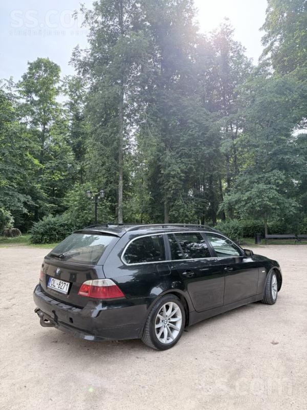 Black BMW 530 2006 in Riga, with an engine capacity of 3.00 L and mileage of 322 thousand km for 3150 €, photo 7 on AUTOMOTO.COM.LV