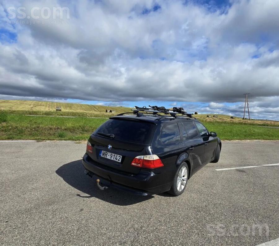 Melns BMW 530 2006 Valka, ar dzinēja tilpumu 3.00 L un nobraukumu 400 tūkst. km par 3999 €, foto 12 vietnē AUTOMOTO.COM.LV
