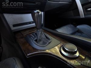 Черный БМВ 530 2006 в Рига, объемом двигателя 3.00 л и пробегом 350 тыс. км за 2790 €, фото 12 на AUTOMOTO.COM.LV