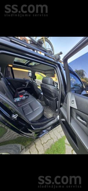 Black BMW 530 2006 in Cesis, with an engine capacity of 3.00 L and mileage of 400 thousand km for 4399 €, photo 21 on AUTOMOTO.COM.LV