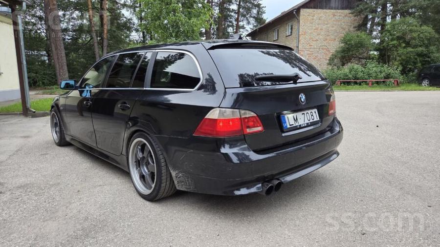 Black BMW 530 2006 in Riga, with an engine capacity of 3.00 L and mileage of 450 thousand km for 3500 €, photo 7 on AUTOMOTO.COM.LV
