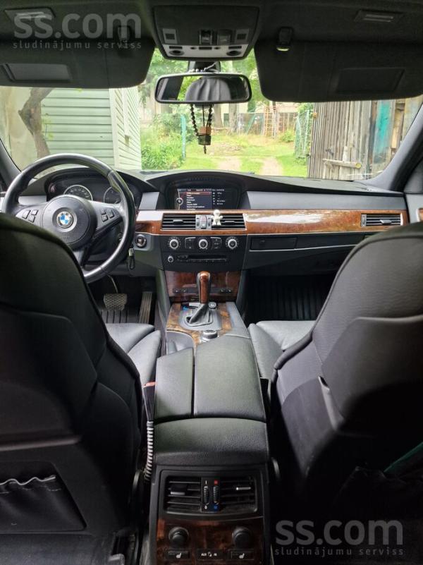 Black BMW 530 2006 in Rezekne, with an engine capacity of 3.00 L and mileage of 348 thousand km for 4600 €, photo 5 on AUTOMOTO.COM.LV