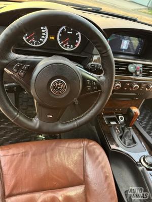 Melns BMW 530 2006 Viļņa, ar dzinēja tilpumu 3.00 L un nobraukumu 344 tūkst. km par 3800 €, foto 10 vietnē AUTOMOTO.COM.LV