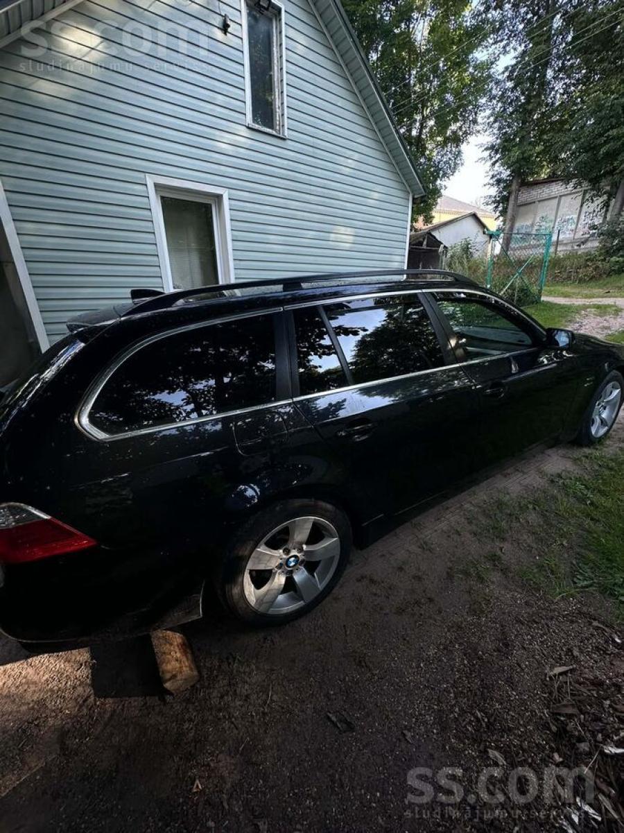 Melns BMW 530 2006 Rēzekne, ar dzinēja tilpumu 3.00 L un nobraukumu 348 tūkst. km par 3650 €, foto 13 vietnē AUTOMOTO.COM.LV
