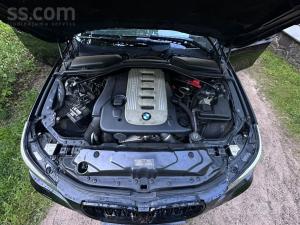 Melns BMW 530 2006 Rēzekne, ar dzinēja tilpumu 3.00 L un nobraukumu 348 tūkst. km par 3650 €, foto 15 vietnē AUTOMOTO.COM.LV