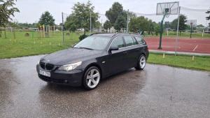 Melns BMW 530 2006 Klaipėda, ar dzinēja tilpumu 2.99 L un nobraukumu 358 tūkst. km par 3500 €, foto  vietnē AUTOMOTO.COM.LV