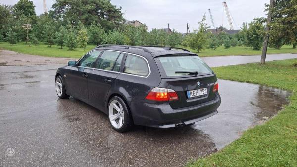 Черный БМВ 530 2006 в Клайпеда, объемом двигателя 2.99 л и пробегом 358 тыс. км за 3500 €, фото 2 на AUTOMOTO.COM.LV