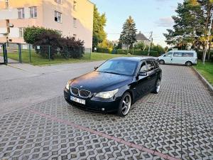 Melns BMW 530 2006 Kauņa, ar dzinēja tilpumu 2.99 L un nobraukumu 390 tūkst. km par 2250 €, foto  vietnē AUTOMOTO.COM.LV