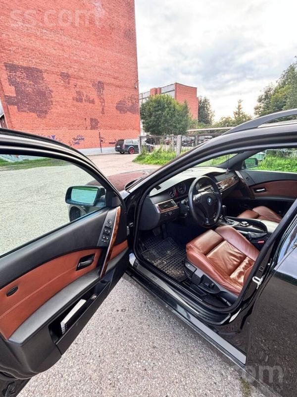 Black BMW 530 2006 in Balvi, with an engine capacity of 3.00 L and mileage of 420 thousand km for 4000 €, photo 5 on AUTOMOTO.COM.LV