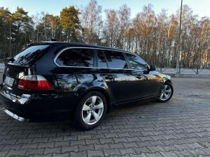Черный БМВ 530 2006 в Клайпеда, объемом двигателя 2.99 л и пробегом 300 тыс. км за 3200 €, фото 4 на AUTOMOTO.COM.LV