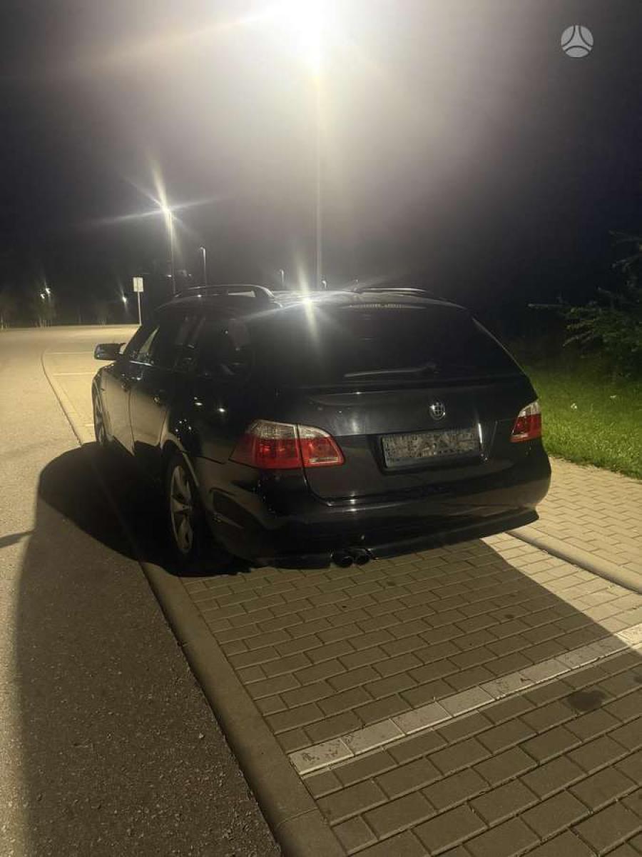 Черный БМВ 530 2006 в Вильнюс, объемом двигателя 2.99 л и пробегом 290 тыс. км за 3199 €, фото 1 на AUTOMOTO.COM.LV