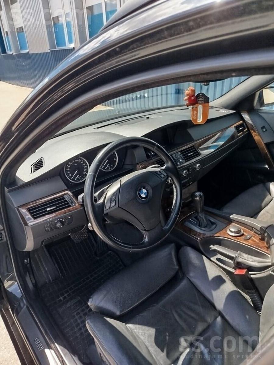 Black BMW 530 2006 in Daugavpils, with an engine capacity of 3.00 L and mileage of 378 thousand km for 4200 €, photo 8 on AUTOMOTO.COM.LV