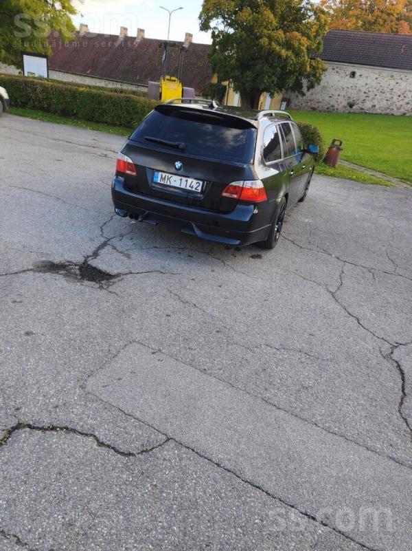 Melns BMW 530 2006 Tukums, ar dzinēja tilpumu 3.00 L un nobraukumu 417 tūkst. km par 3500 €, foto 5 vietnē AUTOMOTO.COM.LV