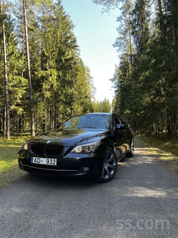Melns BMW 530 2007 Daugavpils, ar dzinēja tilpumu 3.00 L un nobraukumu 346 tūkst. km par 4900 €, foto 1 vietnē AUTOMOTO.COM.LV
