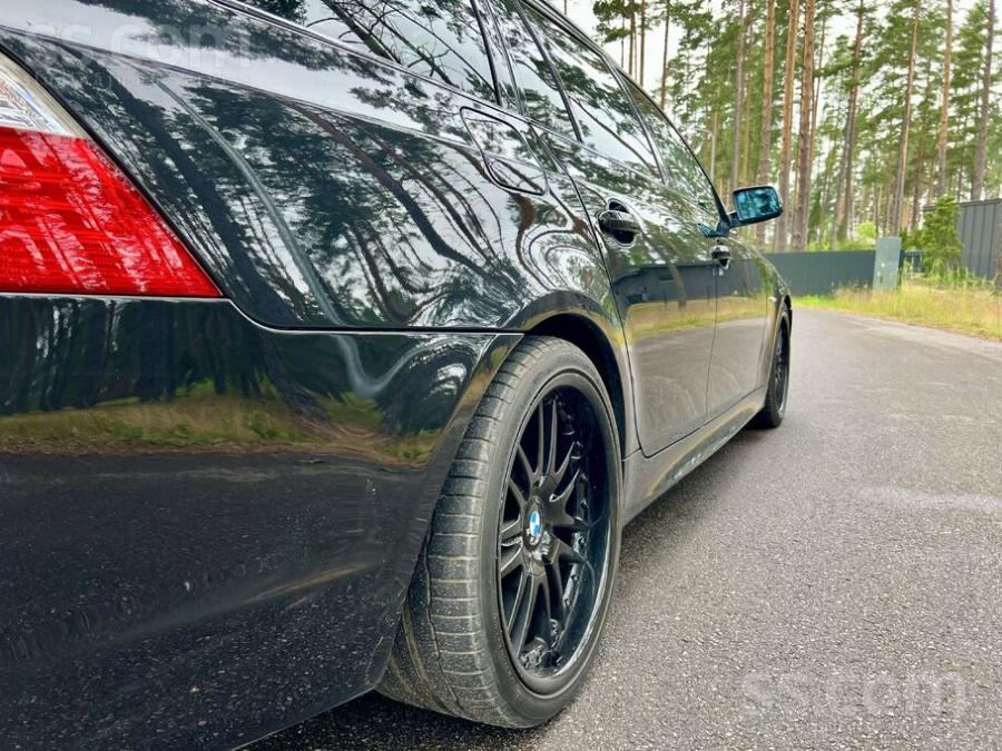 Melns BMW 530 2007 Rīga, ar dzinēja tilpumu 3.00 L un nobraukumu 254 tūkst. km par 8590 €, foto 27 vietnē AUTOMOTO.COM.LV