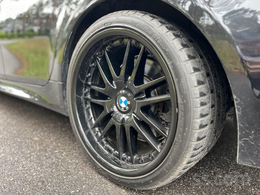Melns BMW 530 2007 Rīga, ar dzinēja tilpumu 3.00 L un nobraukumu 254 tūkst. km par 8590 €, foto 30 vietnē AUTOMOTO.COM.LV