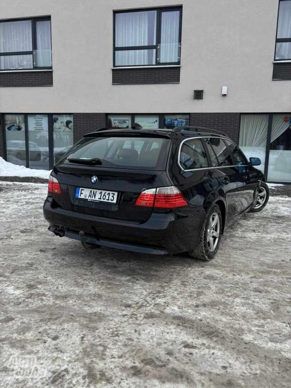 Melns BMW 530 2007 Kauņa, ar dzinēja tilpumu 2.50 L un nobraukumu 280 tūkst. km par 3650 €, foto 4 vietnē AUTOMOTO.COM.LV