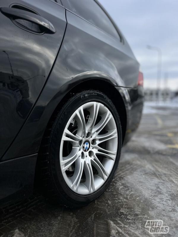 Melns BMW 530 2007 Viļņa, ar dzinēja tilpumu 3.00 L un nobraukumu 386 tūkst. km par 4700 €, foto 5 vietnē AUTOMOTO.COM.LV