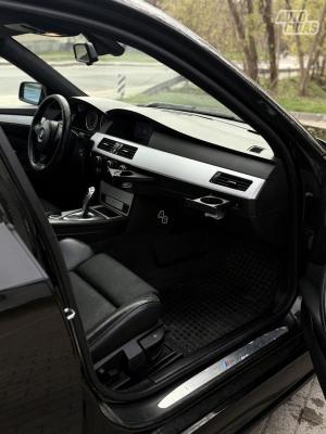 Melns BMW 530 2007 Viļņa, ar dzinēja tilpumu 3.00 L un nobraukumu 400 tūkst. km par 4850 €, foto 7 vietnē AUTOMOTO.COM.LV