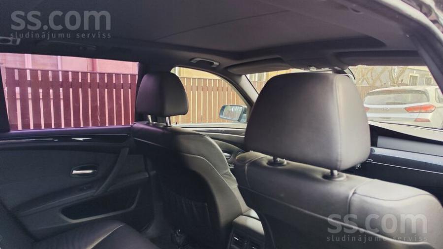 Black BMW 530 2007 in Riga, with an engine capacity of 3.00 L and mileage of 474 thousand km for 2950 €, photo 20 on AUTOMOTO.COM.LV