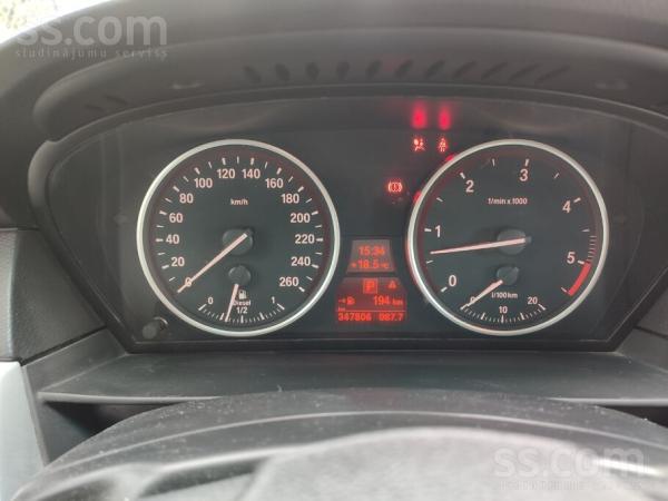 Black BMW 530 2007 in Jelgava, with an engine capacity of 3.00 L and mileage of 348 thousand km for 4950 €, photo 2 on AUTOMOTO.COM.LV
