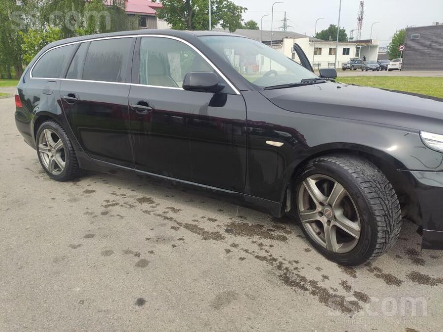 Melns BMW 530 2007 Jelgava, ar dzinēja tilpumu 3.00 L un nobraukumu 348 tūkst. km par 4950 €, foto 14 vietnē AUTOMOTO.COM.LV