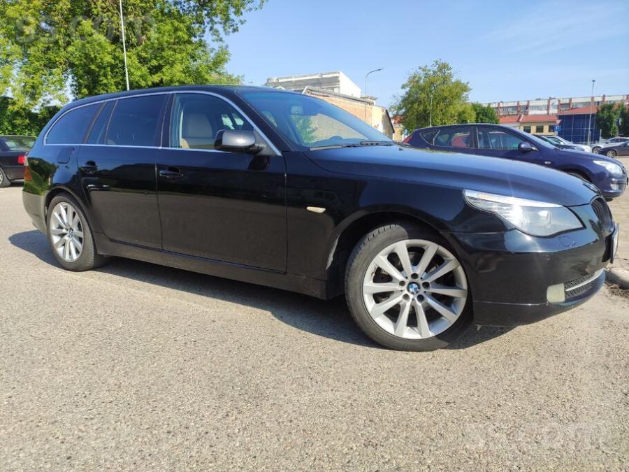Melns BMW 530 2007 Jelgava, ar dzinēja tilpumu 3.00 L un nobraukumu 348 tūkst. km par 3490 €, foto 1 vietnē AUTOMOTO.COM.LV