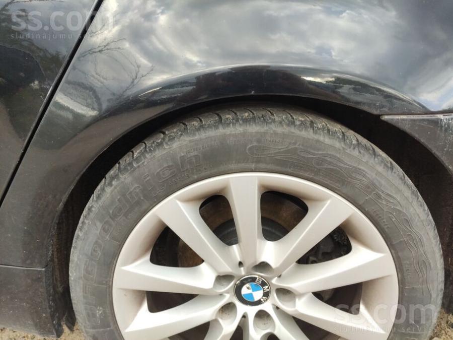 Melns BMW 530 2007 Jelgava, ar dzinēja tilpumu 3.00 L un nobraukumu 348 tūkst. km par 3490 €, foto 21 vietnē AUTOMOTO.COM.LV