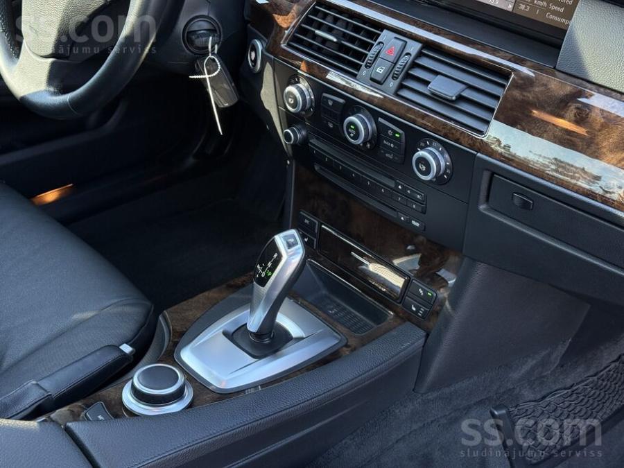 Melns BMW 530 2007 Jūrmala, ar dzinēja tilpumu 3.00 L un nobraukumu 0 tūkst. km par 5350 €, foto 21 vietnē AUTOMOTO.COM.LV