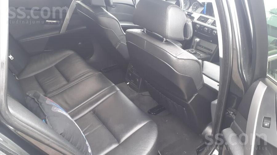 Black BMW 530 2007 in Riga, with an engine capacity of 3.00 L and mileage of 343 thousand km for 2650 €, photo 9 on AUTOMOTO.COM.LV