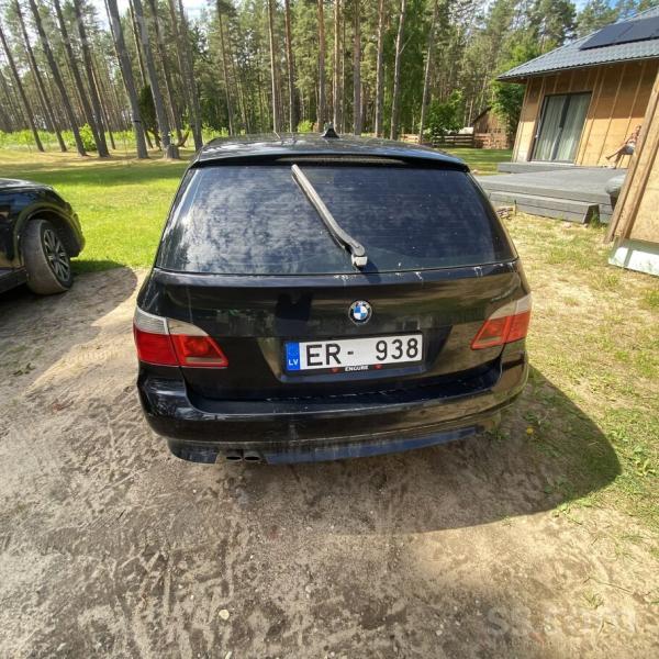 Black BMW 530 2007 in Tukums, with an engine capacity of 3.00 L and mileage of 480 thousand km for 2000 €, photo 4 on AUTOMOTO.COM.LV