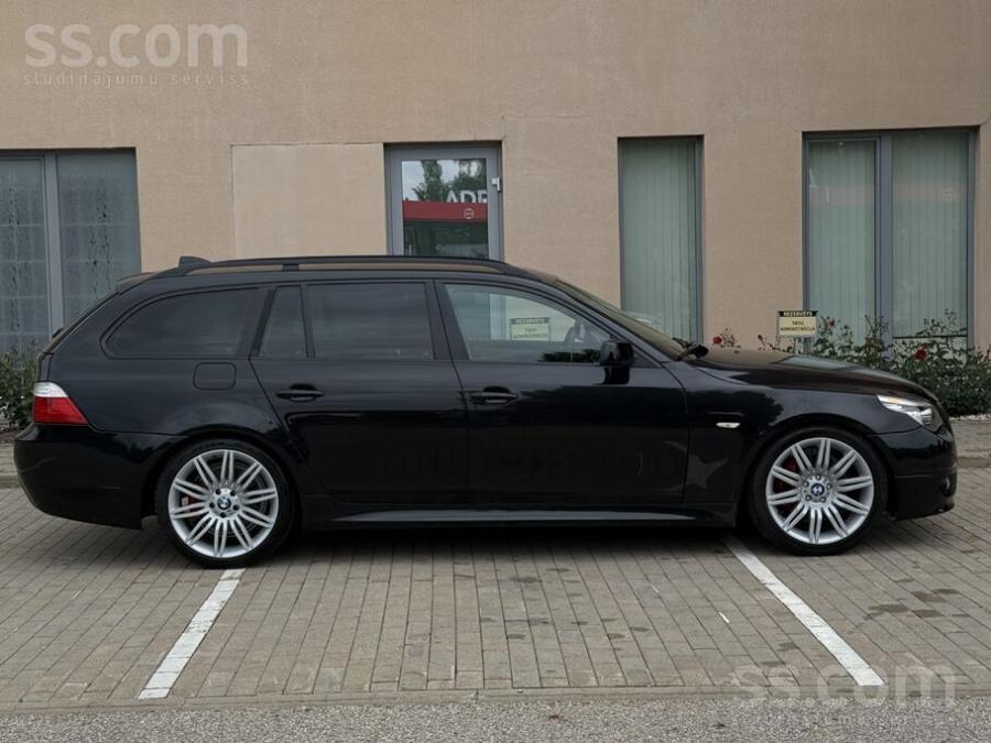Melns BMW 530 2007 Jelgava, ar dzinēja tilpumu 3.00 L un nobraukumu 292 tūkst. km par 7350 €, foto 4 vietnē AUTOMOTO.COM.LV