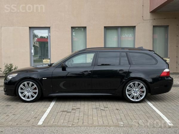 Melns BMW 530 2007 Jelgava, ar dzinēja tilpumu 3.00 L un nobraukumu 292 tūkst. km par 7350 €, foto 4 vietnē AUTOMOTO.COM.LV