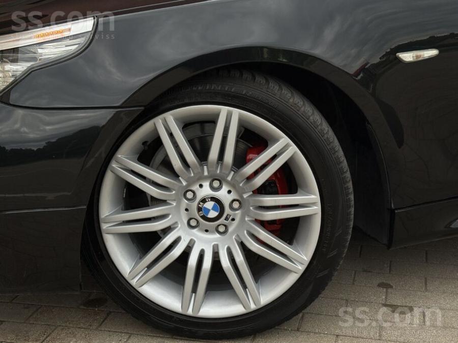 Melns BMW 530 2007 Jelgava, ar dzinēja tilpumu 3.00 L un nobraukumu 292 tūkst. km par 7350 €, foto 9 vietnē AUTOMOTO.COM.LV