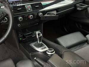 Melns BMW 530 2007 Jelgava, ar dzinēja tilpumu 3.00 L un nobraukumu 292 tūkst. km par 7350 €, foto 14 vietnē AUTOMOTO.COM.LV