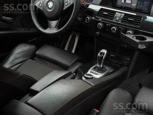 Melns BMW 530 2007 Jelgava, ar dzinēja tilpumu 3.00 L un nobraukumu 292 tūkst. km par 7350 €, foto 15 vietnē AUTOMOTO.COM.LV