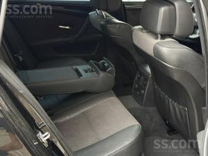 Melns BMW 530 2007 Jelgava, ar dzinēja tilpumu 3.00 L un nobraukumu 292 tūkst. km par 7350 €, foto 18 vietnē AUTOMOTO.COM.LV