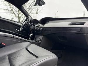 Black BMW 530 2007 in Riga, with an engine capacity of 3.00 L and mileage of 363 thousand km for 5990 €, photo 12 on AUTOMOTO.COM.LV
