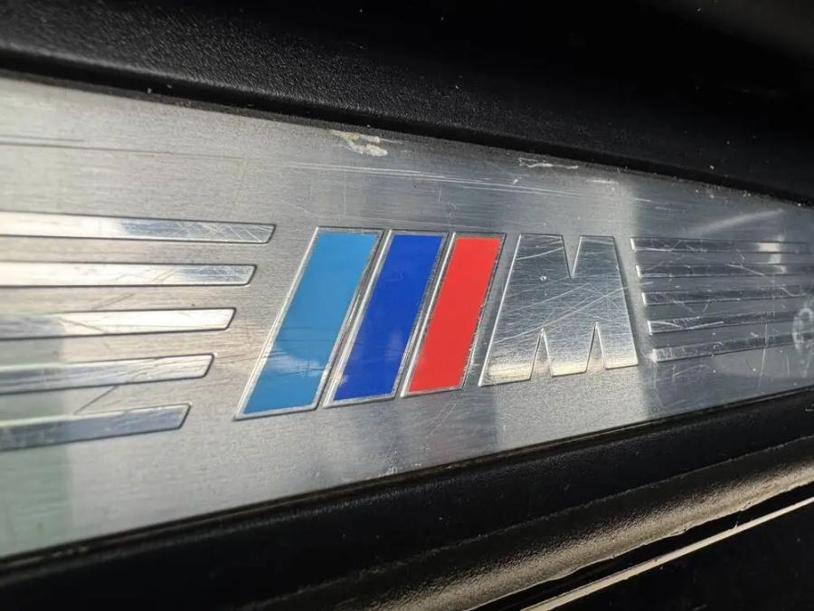Black BMW 530 2007 in Riga, with an engine capacity of 3.00 L and mileage of 363 thousand km for 5990 €, photo 14 on AUTOMOTO.COM.LV