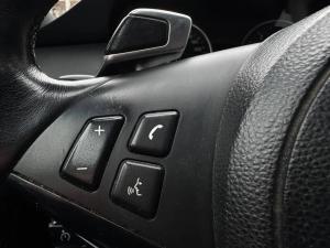 Black BMW 530 2007 in Riga, with an engine capacity of 3.00 L and mileage of 363 thousand km for 5990 €, photo 31 on AUTOMOTO.COM.LV