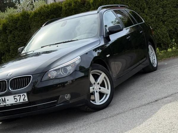 Melns BMW 530 2007 Jūrmala, ar dzinēja tilpumu 3.00 L un nobraukumu 263 tūkst. km par 2550 €, foto 5 vietnē AUTOMOTO.COM.LV