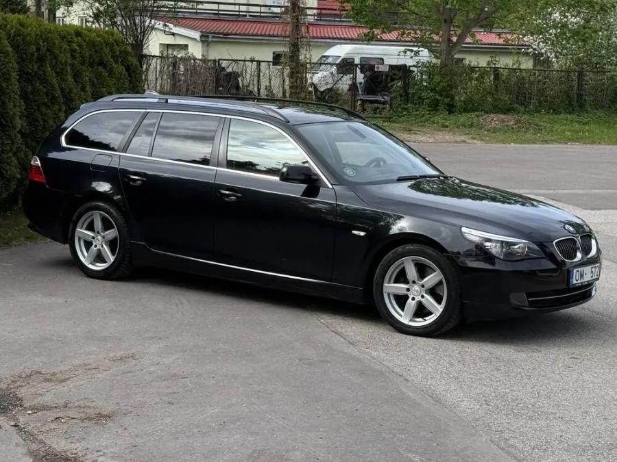Черный БМВ 530 2007 в Юрмала, объемом двигателя 3.00 л и пробегом 263 тыс. км за 2550 €, фото 10 на AUTOMOTO.COM.LV